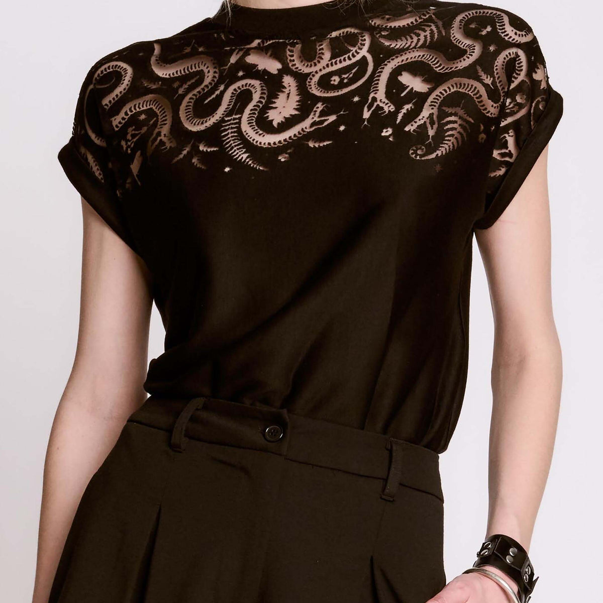 Burnout Snake Top – Midnight Hour