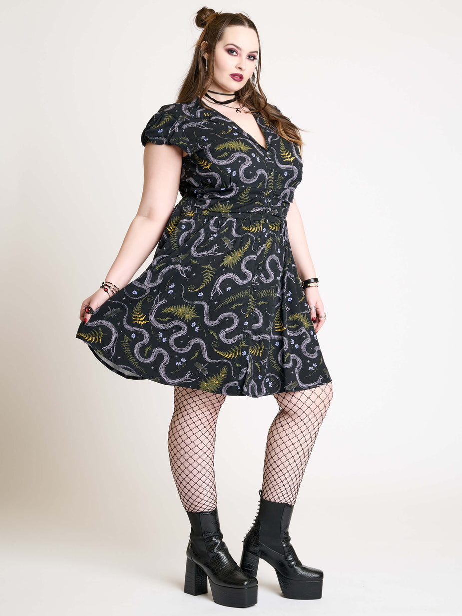 Plus Size Goth Clothes & Alternative Clothing | Midnight Hour – Midnight Hour