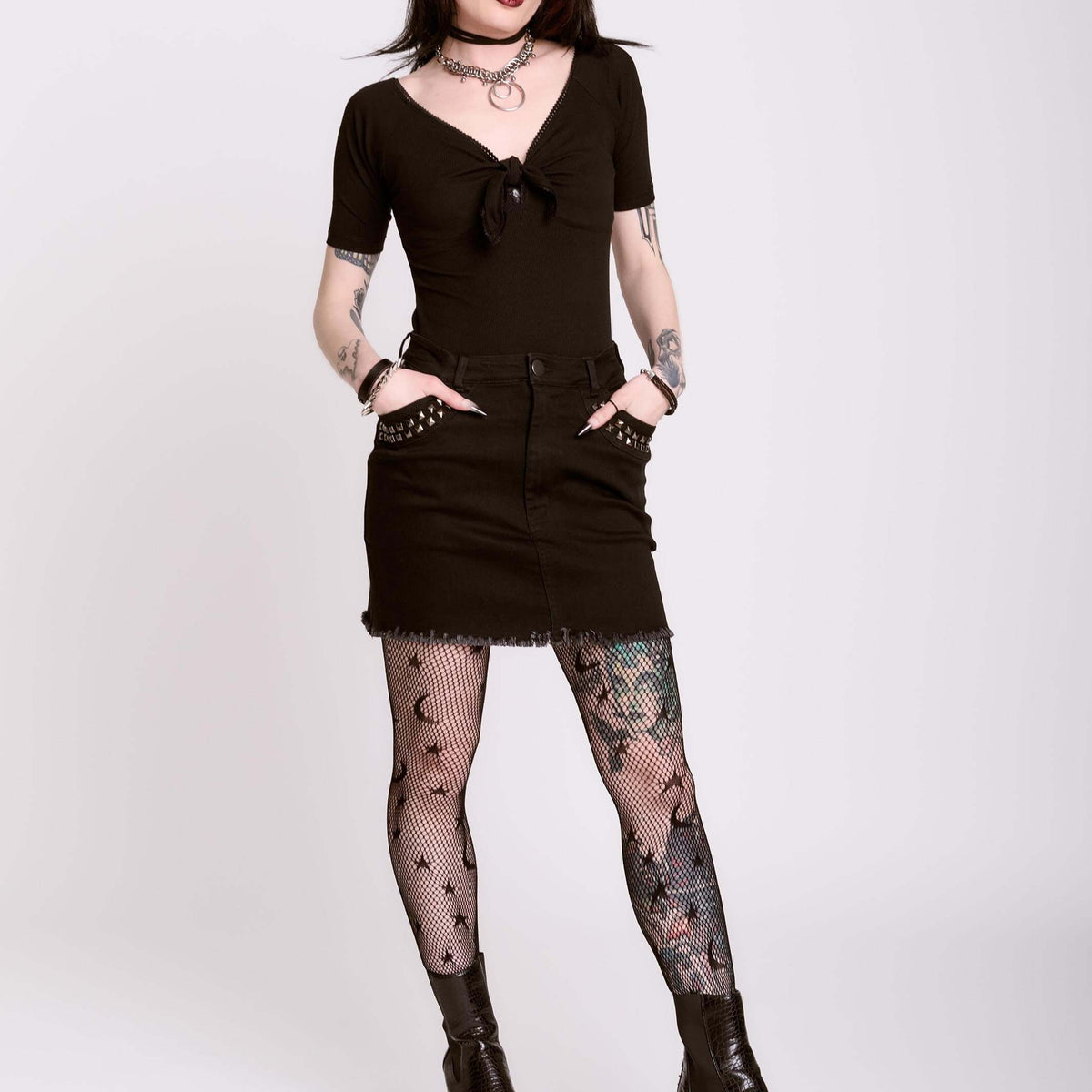 Pin Up Top – Black Tie-Front V-Neck Rib Knit by Midnight Hour | Shop Now