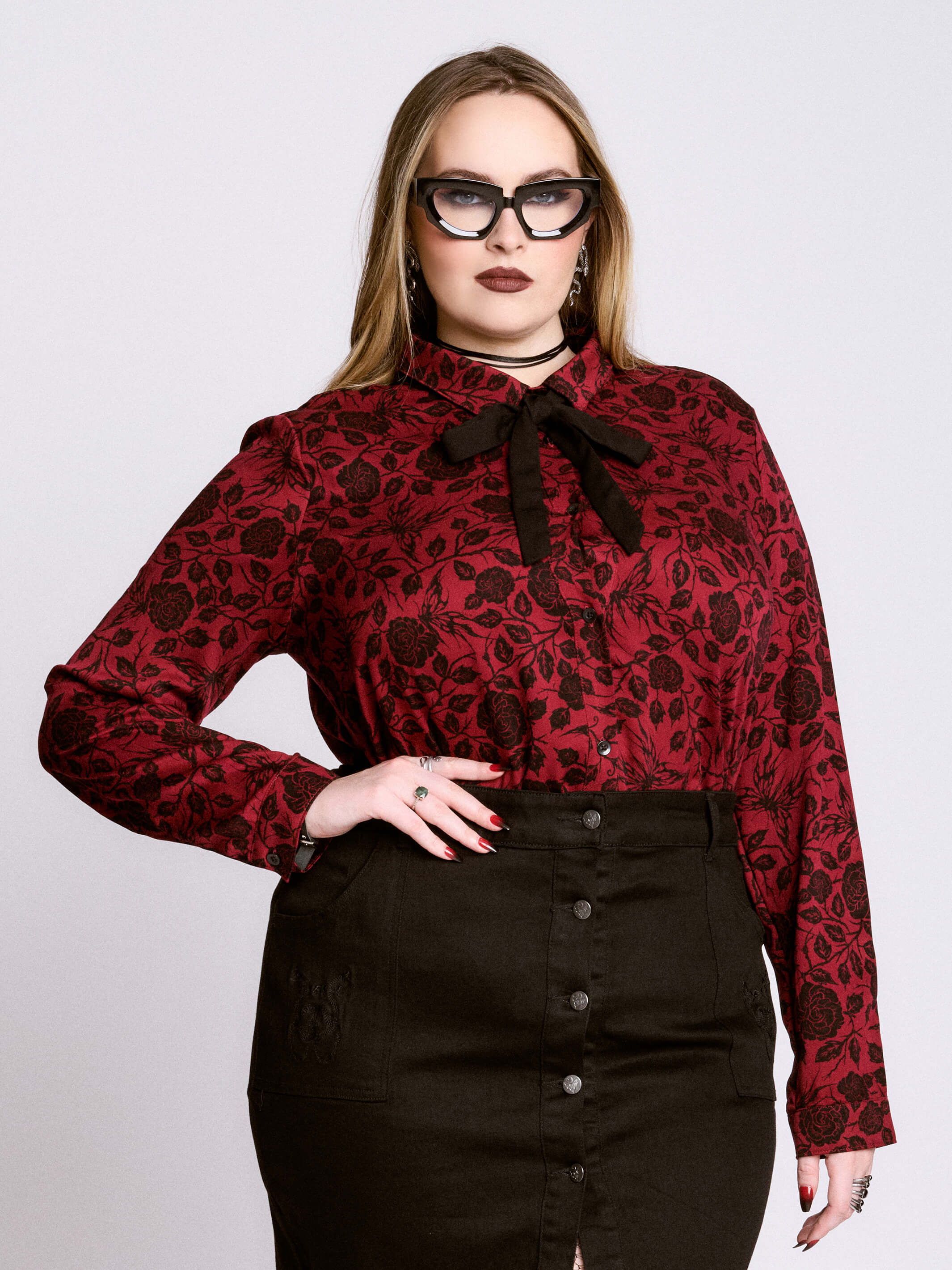 Sigil Rose Librarian Shirt – Midnight Hour